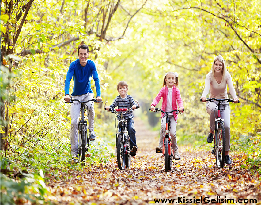 Mutlu Aile - 13 Eğlenceli Etkinlikle Aile Bağlarınızı Güçlendirin